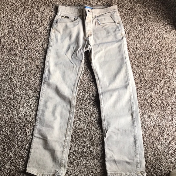 Lee | Jeans | Mens Lee Classic Fit Pants In Khaki Size 32x32 | Poshmark
